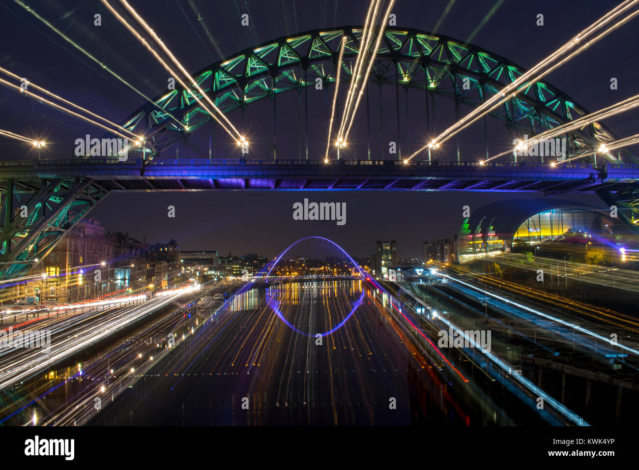 Tyne Bridge, Newcastle upon Tyne, England, UK. night view of the iconic ...