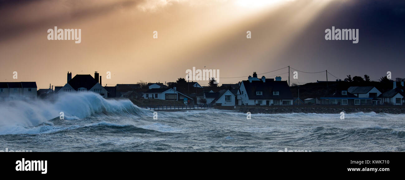 Coastal flooding and huge waves crash into the small isolated Trearddur ...