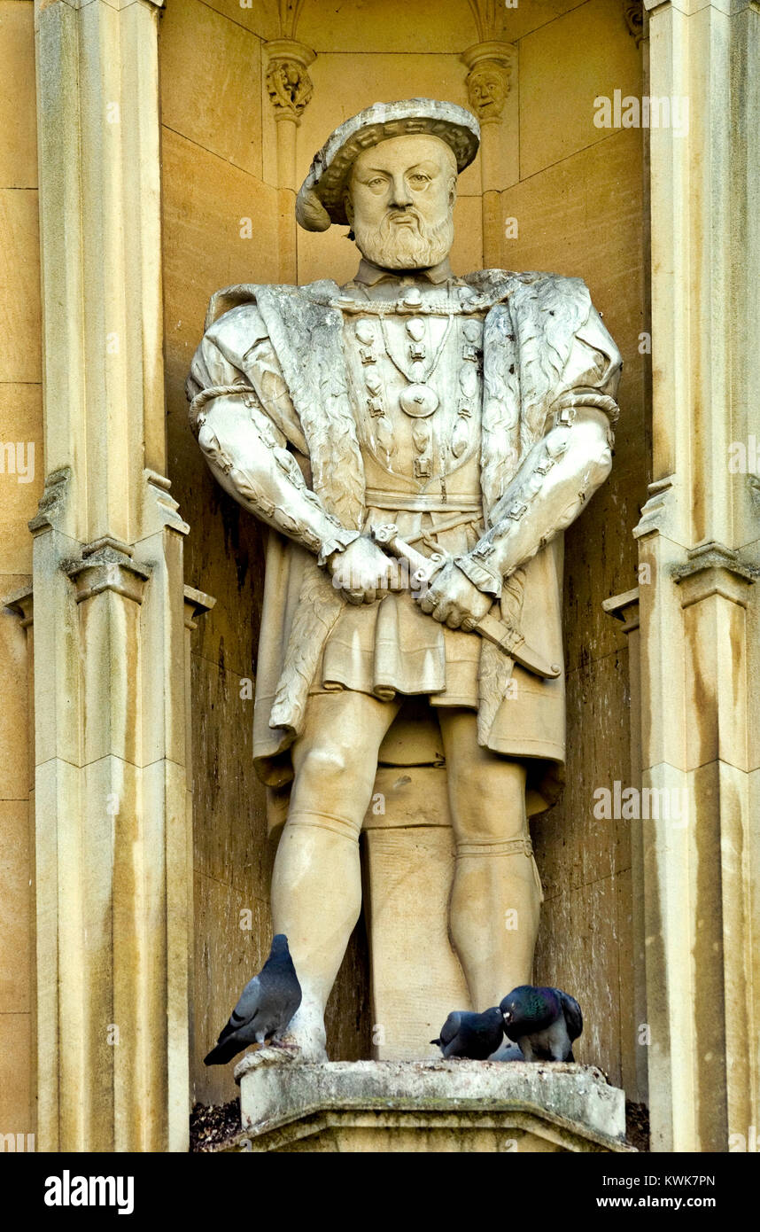 King Henry Viii Statue Stock Photos & King Henry Viii Statue Stock ...