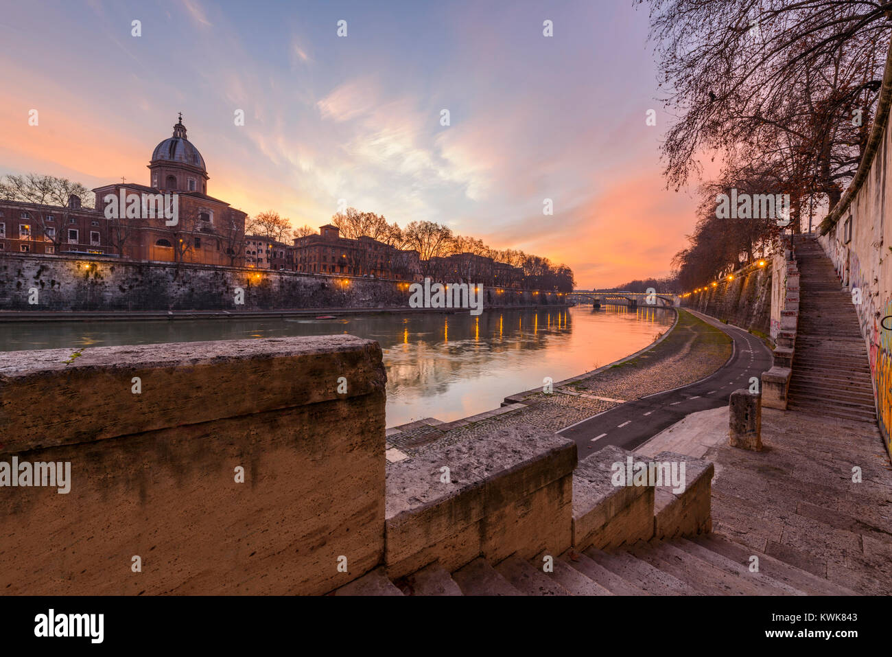 Sunset View of the Tiber River, Rome, Lazio, Italy Stock Photo - Alamy