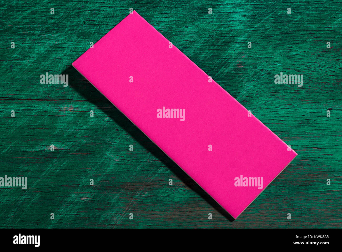 pink label card Stock Photo - Alamy