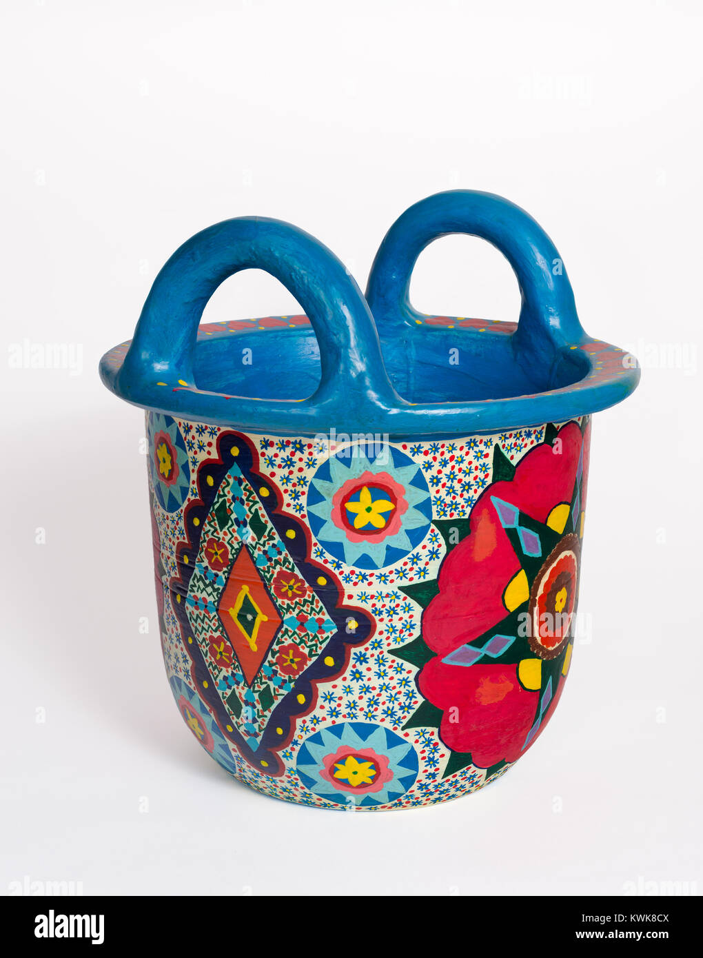 Indian pottery basket hi-res stock photography and images - Alamy