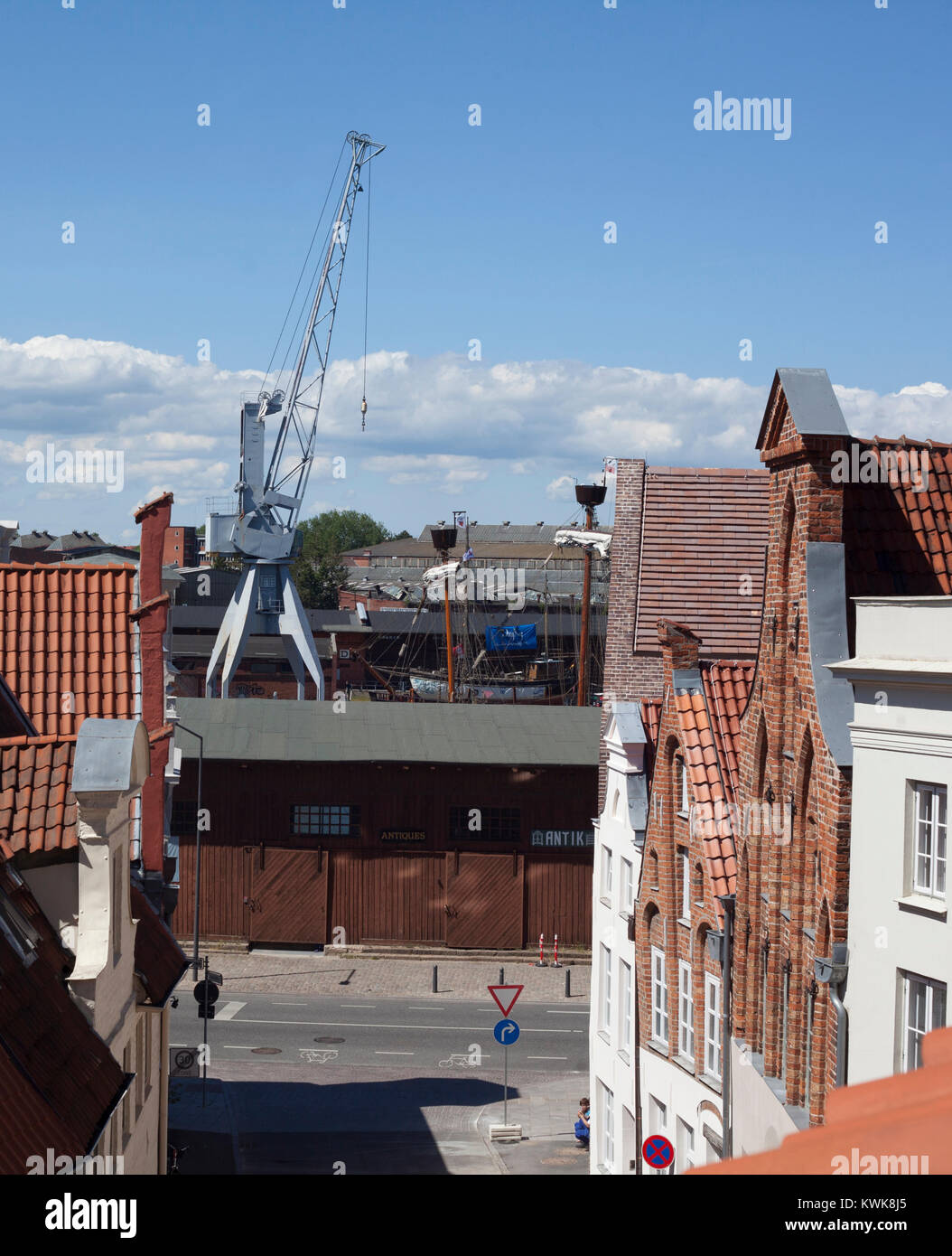 Harbor crane i deutschland hi-res stock photography and images - Alamy
