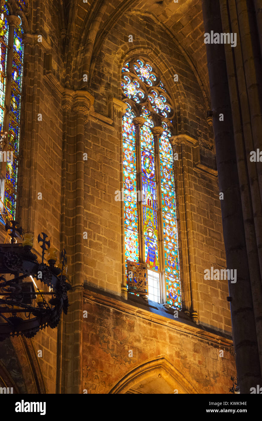 Arches interior hi-res stock photography and images - Alamy