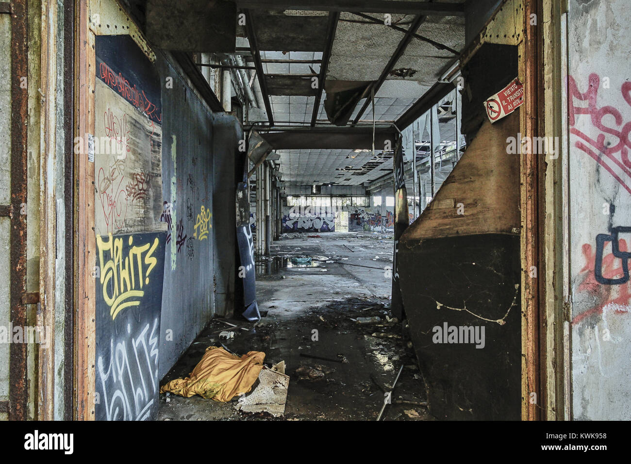 abandoned factory in Italy Stock Photo - Alamy