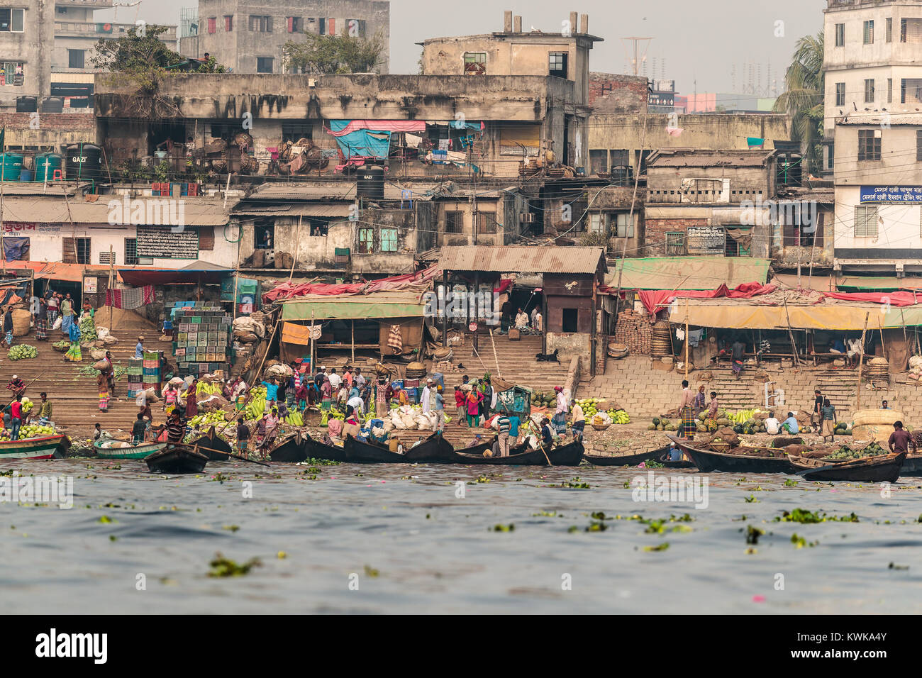 Dhaka slum water hi-res stock photography and images - Alamy