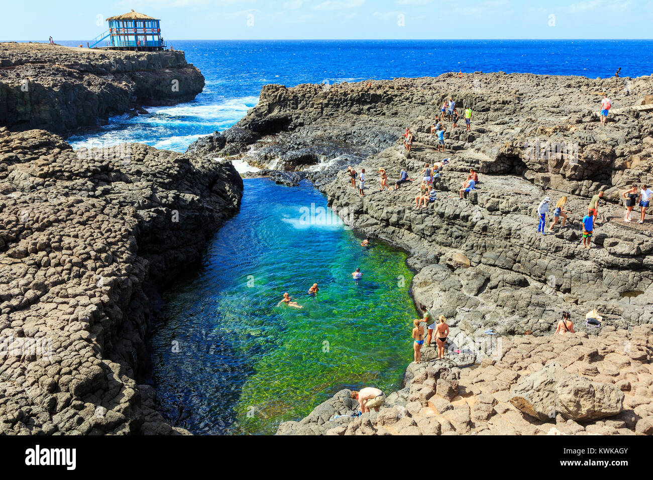Swimming pool in the rocks hi-res stock photography and images - Alamy