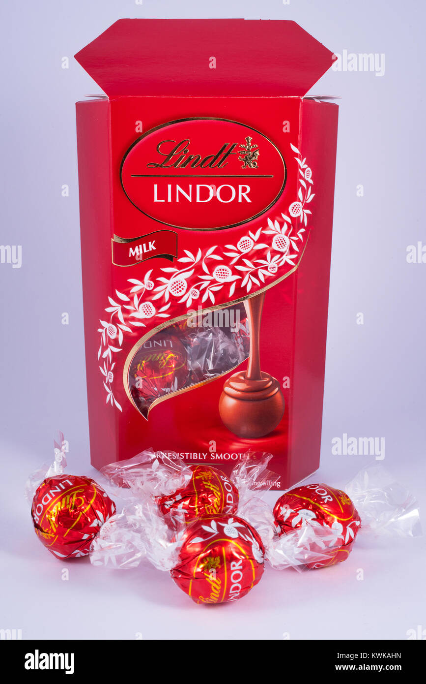 LONDON, UK - DECEMBER 18TH 2017: A box of Lindor by the Lindt company ...