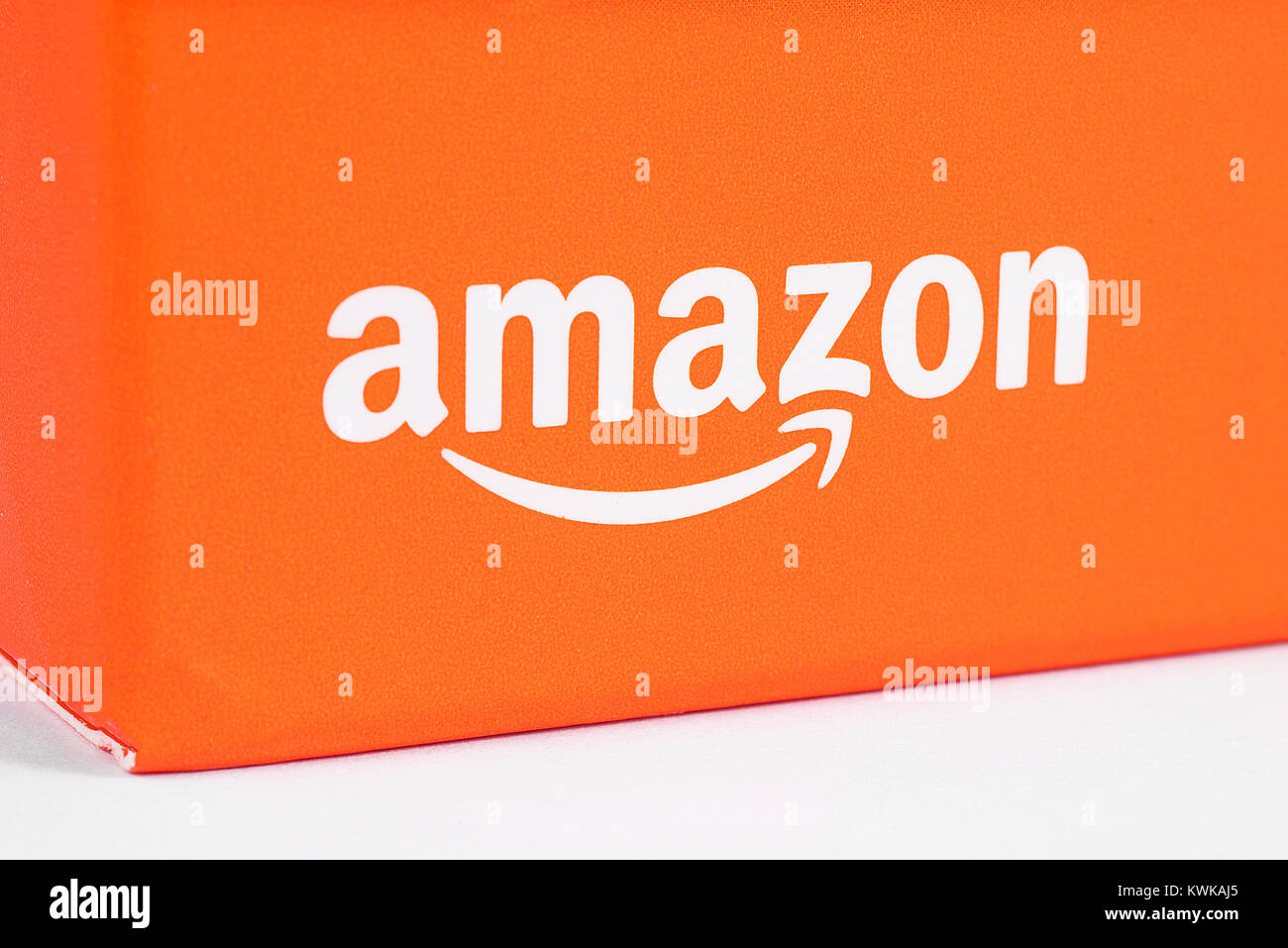 Amazon logo hi-res stock photography and images - Alamy