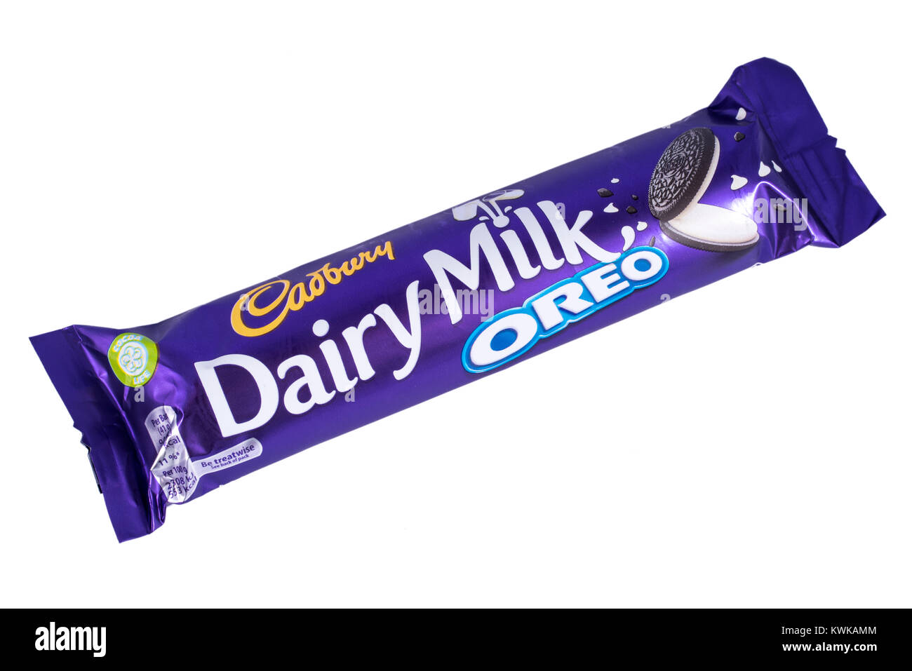 Cadbury dairy milk oreo chocolate bar hi-res stock photography and ...