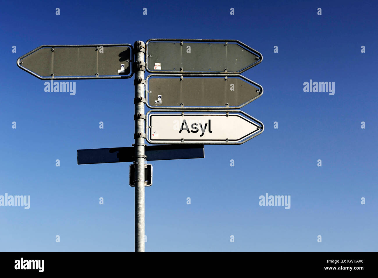 Asyl High Resolution Stock Photography and Images - Alamy