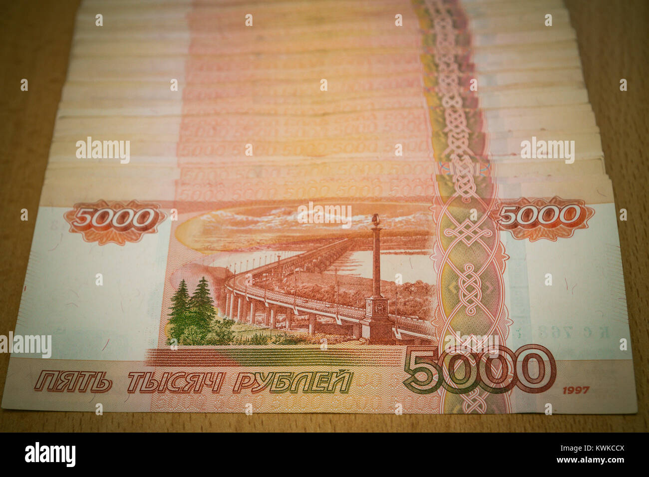 Russian banknotes five thousand rubles Stock Photo - Alamy