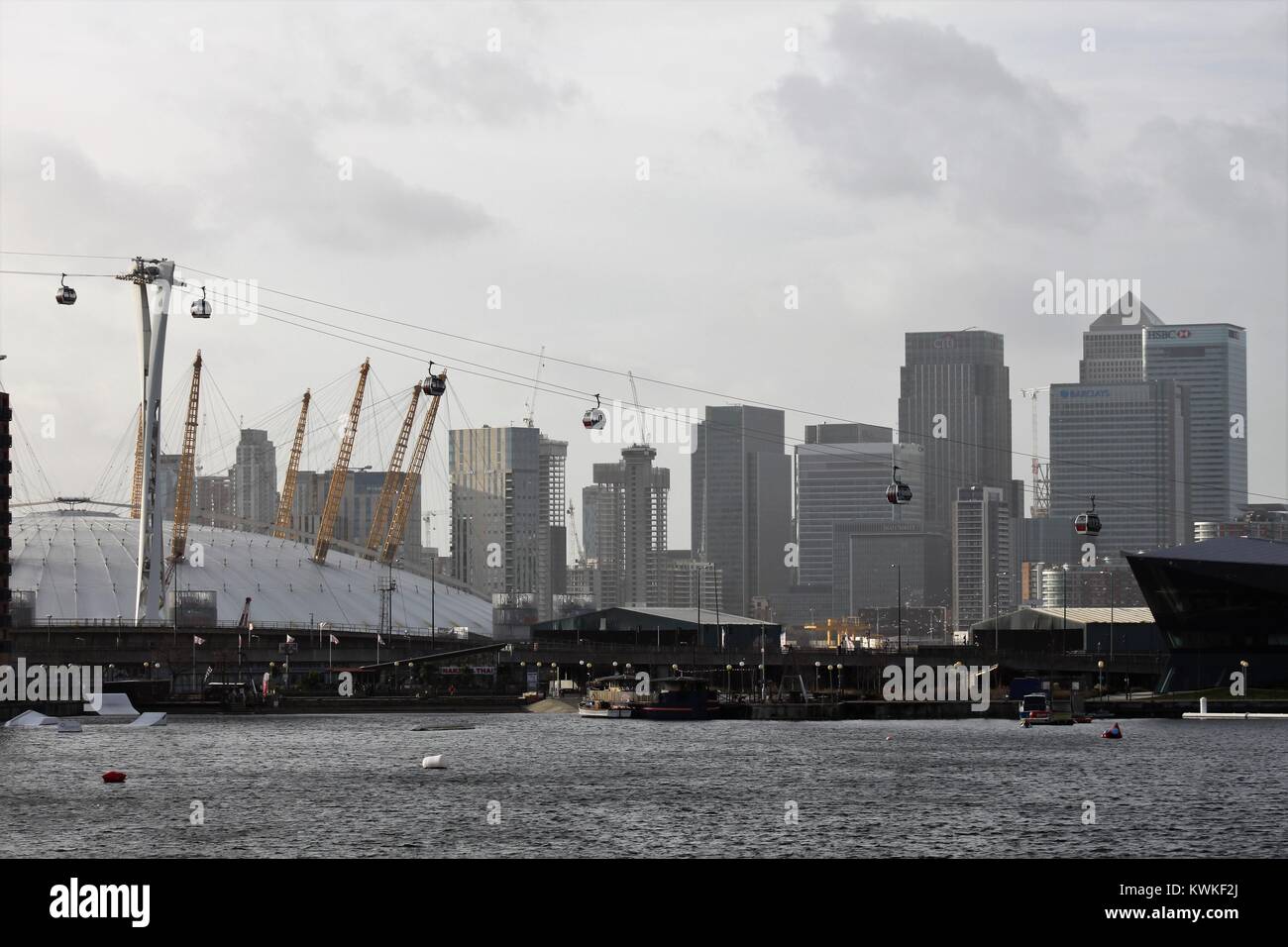 O2 arena london cable car hi-res stock photography and images - Alamy