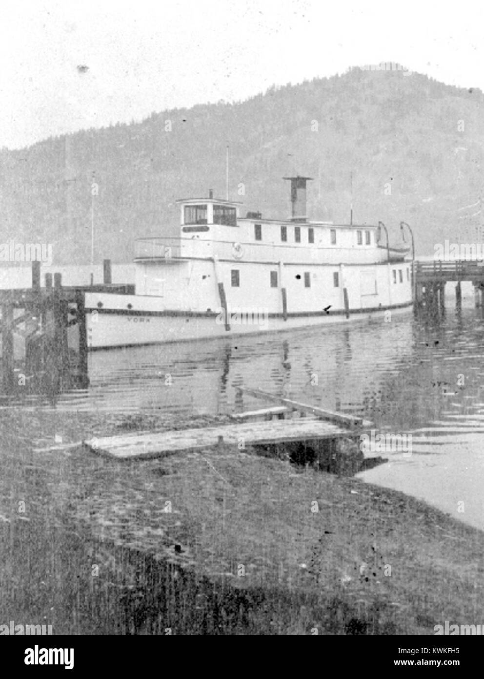 Okanagan landing hi-res stock photography and images - Alamy