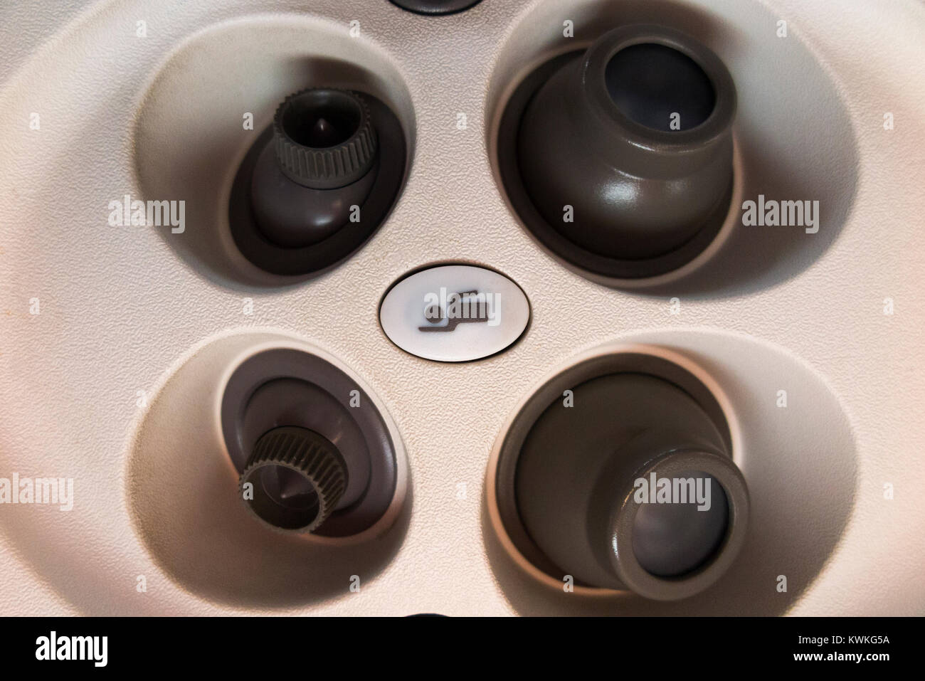 Call button in plane hi-res stock photography and images - Alamy