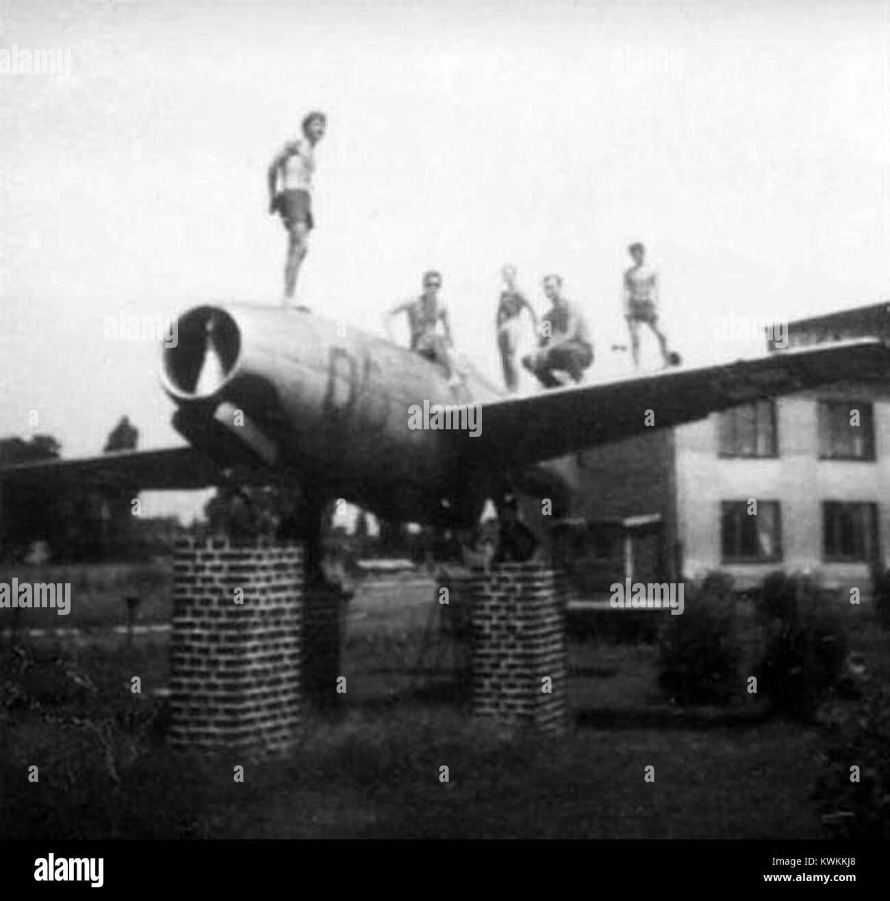 Yakovlev yak aircrafts hi-res stock photography and images - Alamy