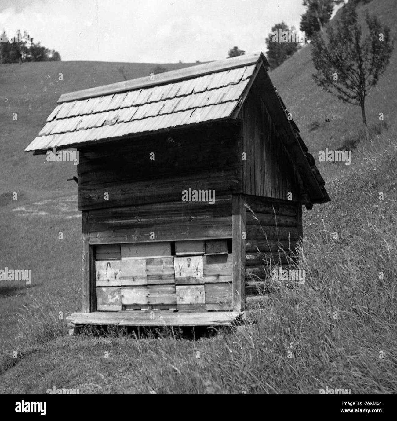 The image shows a 'Cvev?nk,' a traditional rural structure, located in ...