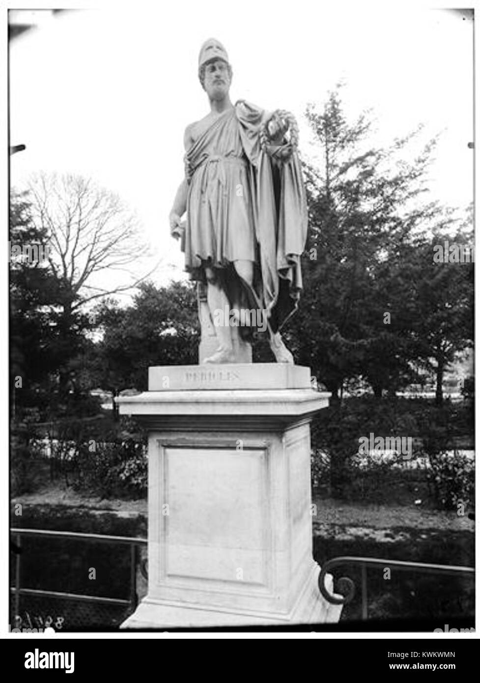 Statue of pericles Black and White Stock Photos & Images - Alamy