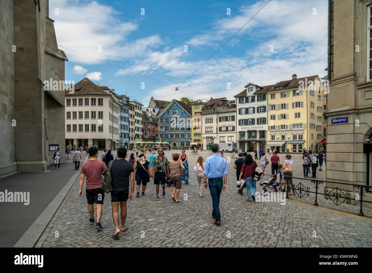 Münsterhof square in Zurich, Switzerland Stock Photo - Alamy