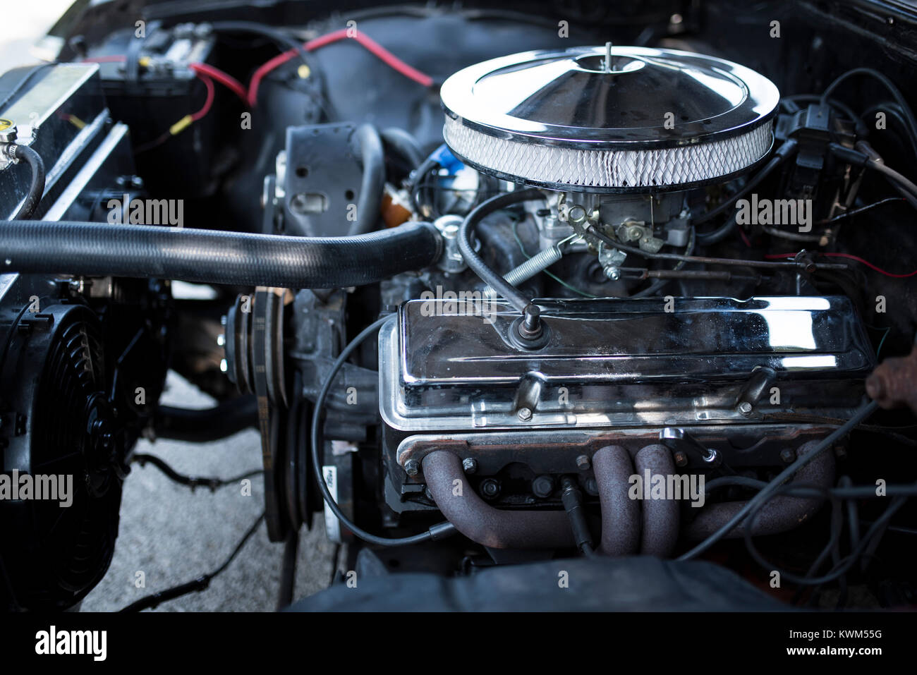 Car manufacturing workshop hi-res stock photography and images - Alamy