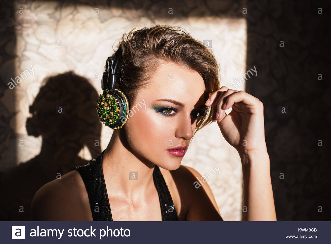 Girl With Tanned Skin Stock Photos & Girl With Tanned Skin Stock Images ...