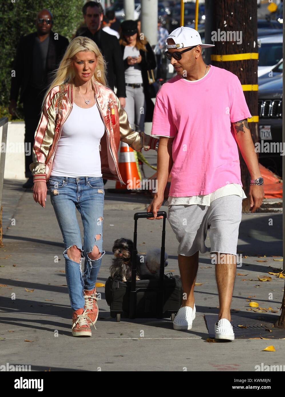 Tara Reid spotted leaving Catch restaurant holding hands with her ...
