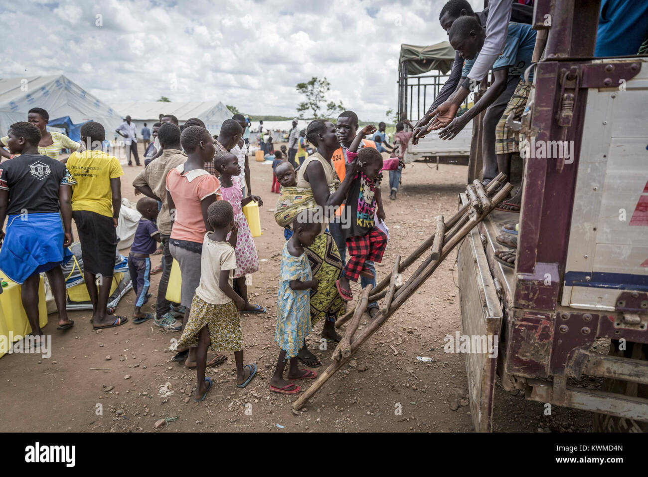 Uganda. 26th May, 2017. Refugees have just obtained their plot of land ...