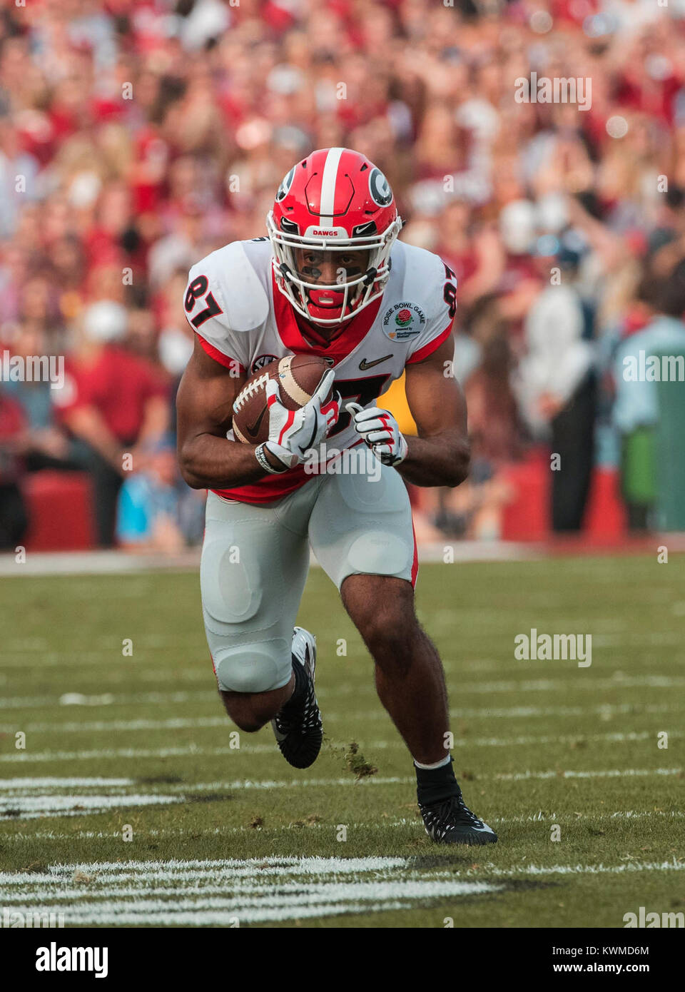 Pasadena, CA. 1st Jan, 2018. Georgia tight end (87) Miles McGinty makes ...