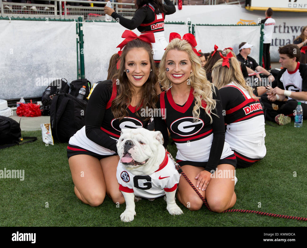 Pasadena, CA. 1st Jan, 2018. Georgia cheerleader Brooke Montgomery and ...