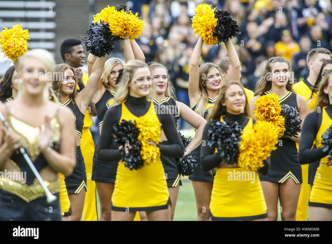 Iowa City, Iowa, USA. 1st Oct, 2016. Iowa cheerleaders cheer on their ...