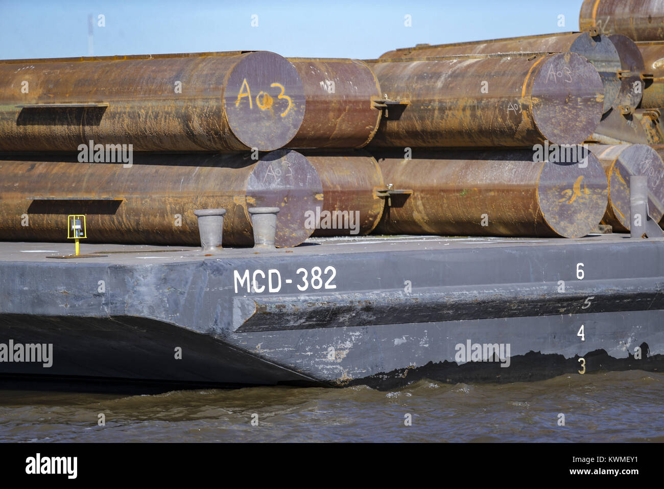 Moline, Iowa, USA. 16th Oct, 2017. Construction materials are seen on a ...