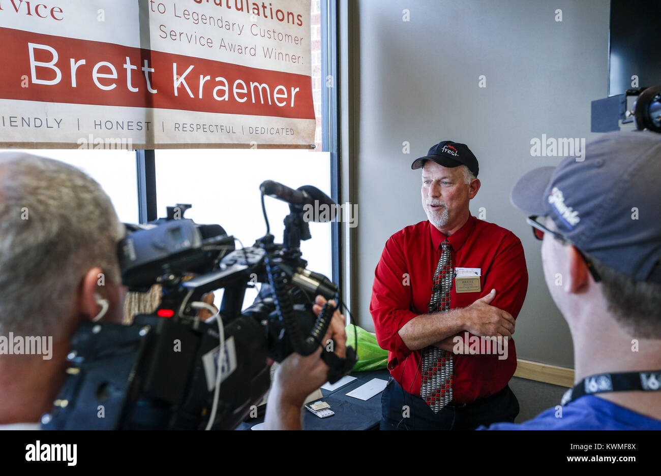 Davenport, Iowa, USA. 1st Sep, 2016. Legendary Customer Service Award ...
