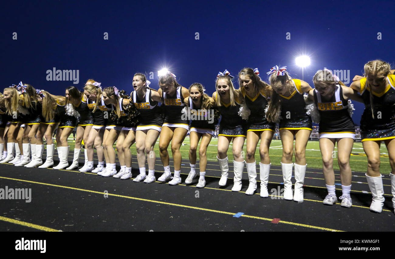 Bettendorf, Iowa, USA. 15th Sep, 2017. Bettendorf dancers and ...