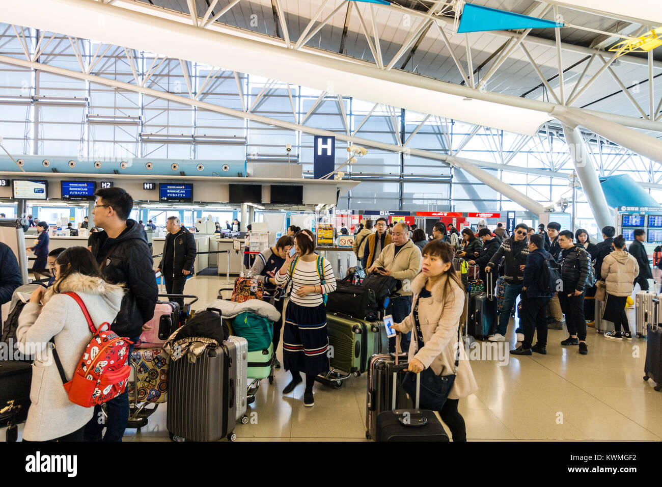 Japan, Kansia airport, interior. International departure check-in zone ...
