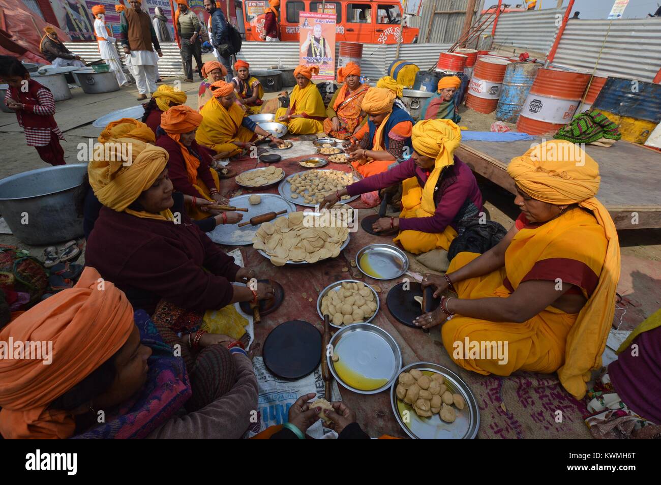Bhandara hi-res stock photography and images - Alamy