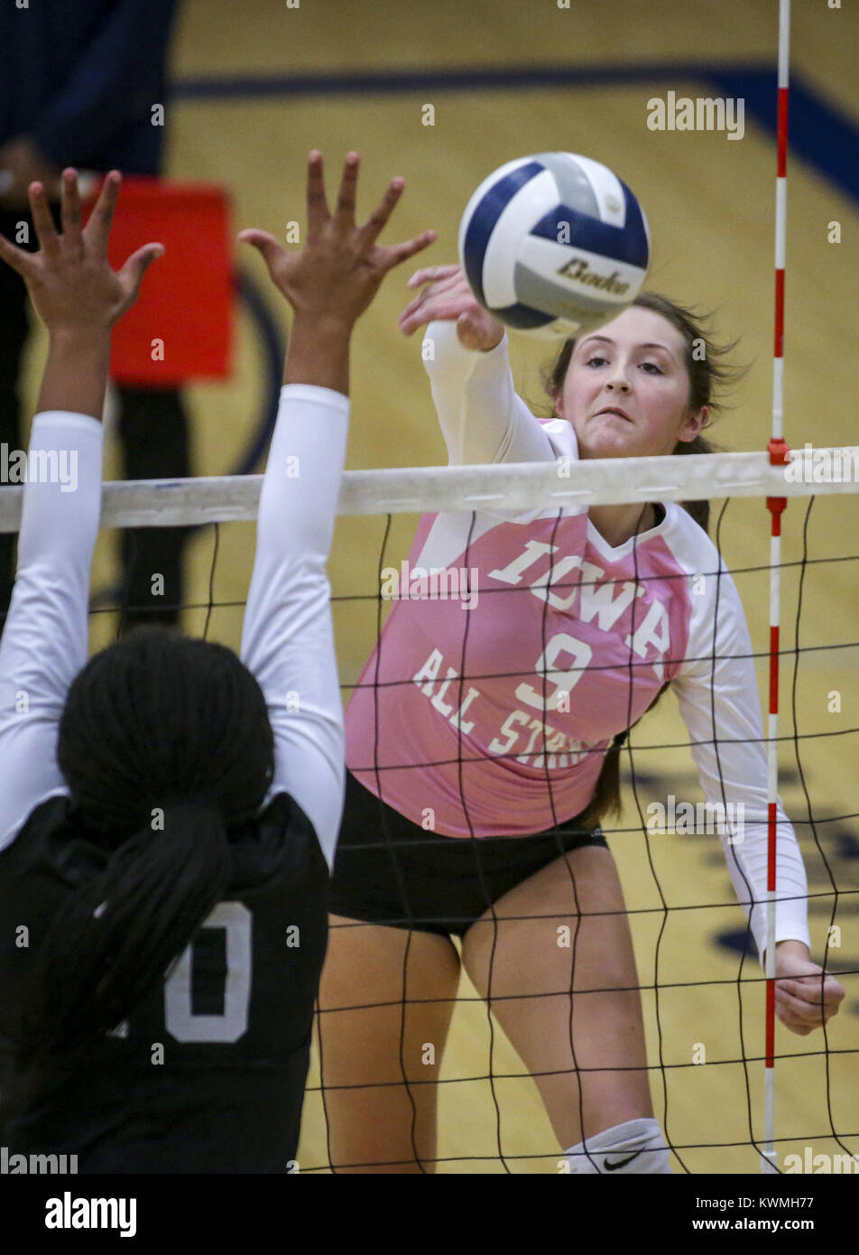 Third ball attach hi-res stock photography and images - Alamy