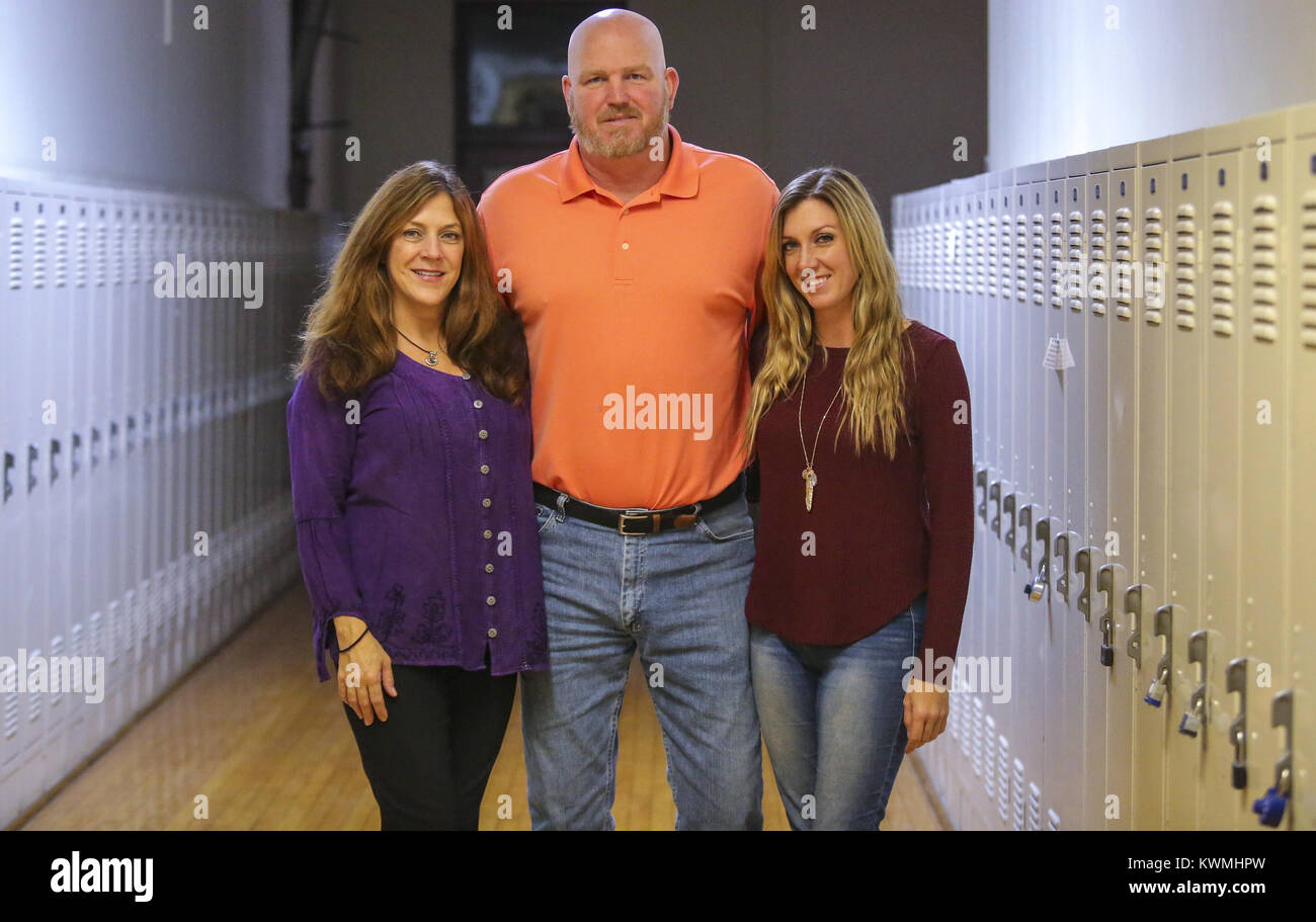 Left and her daughter jessie hi-res stock photography and images - Alamy