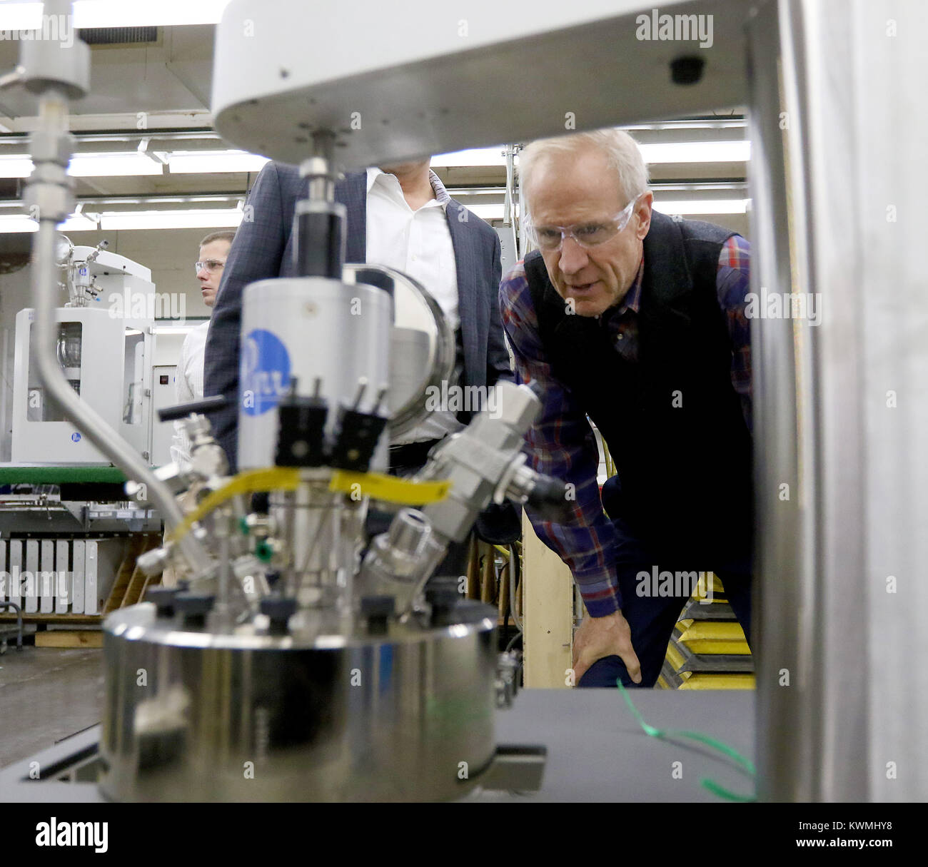 Moline, Iowa, USA. 14th Nov, 2017. Illinois Governor Bruce Rauner looks ...