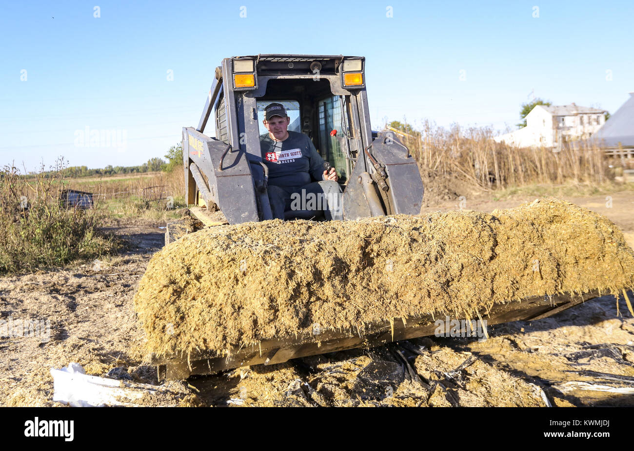 Long Grove, Iowa, USA. 9th Oct, 2017. North Scott student Collin ...