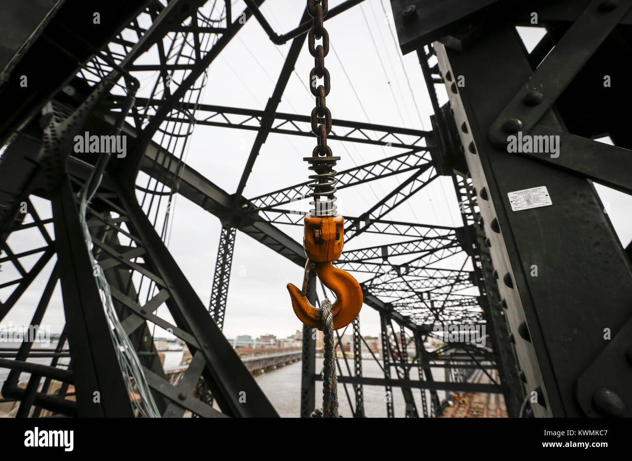 Davenport, Iowa, USA. 12th Oct, 2016. A hook is seen amongst the ...
