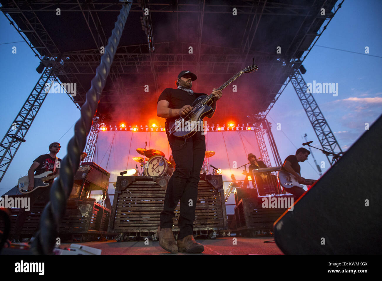 Davenport, Iowa, USA. 6th Aug, 2017. Country music singer and ...