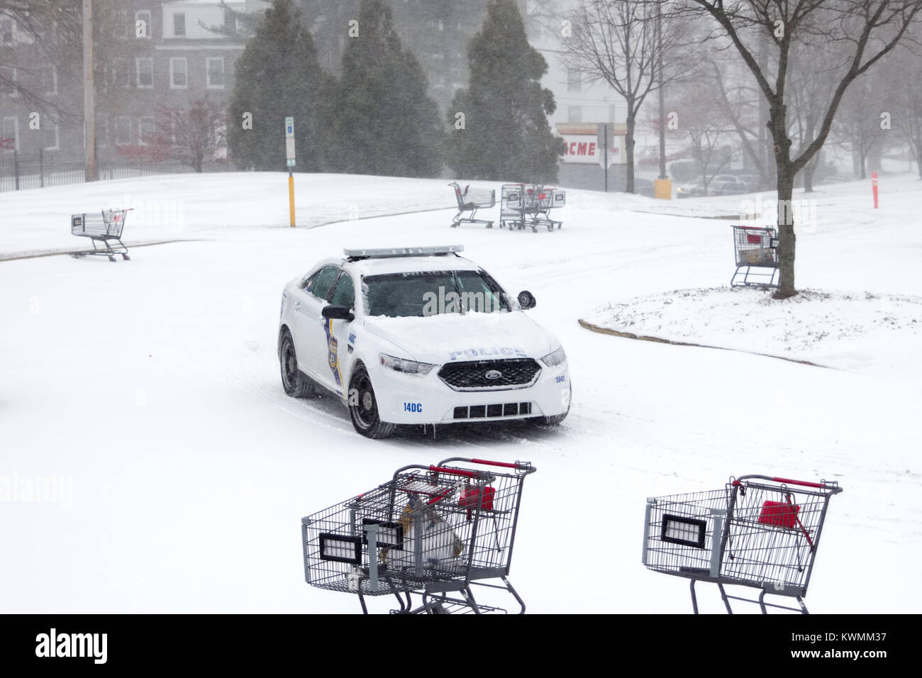 Pennsylvania police snow hi-res stock photography and images - Alamy