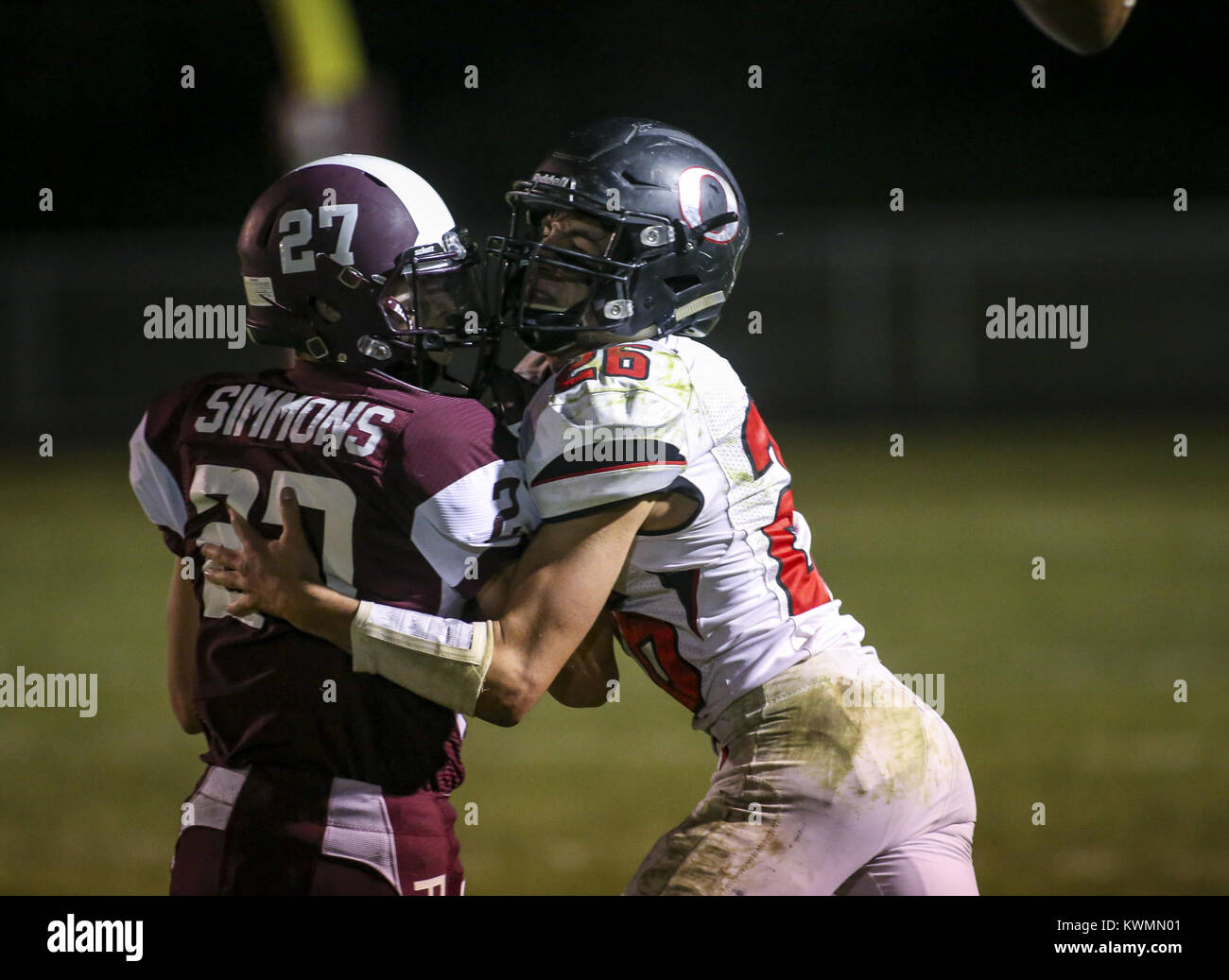 Edgington, Iowa, USA. 20th Oct, 2017. A pass interference is called ...