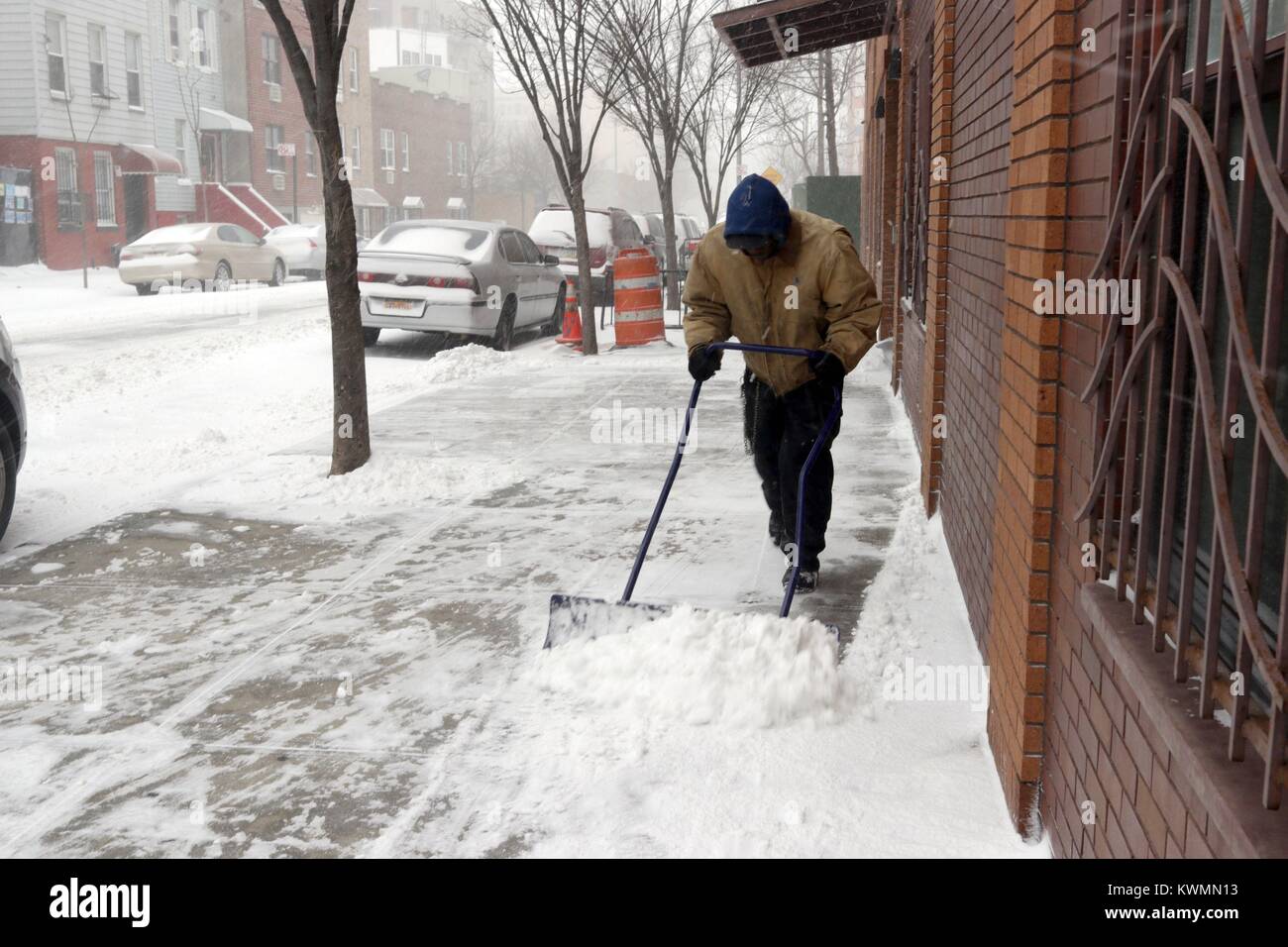 The Bronx, New York, NY, US. 4th. Jan, 2018. The first winter storm, of ...