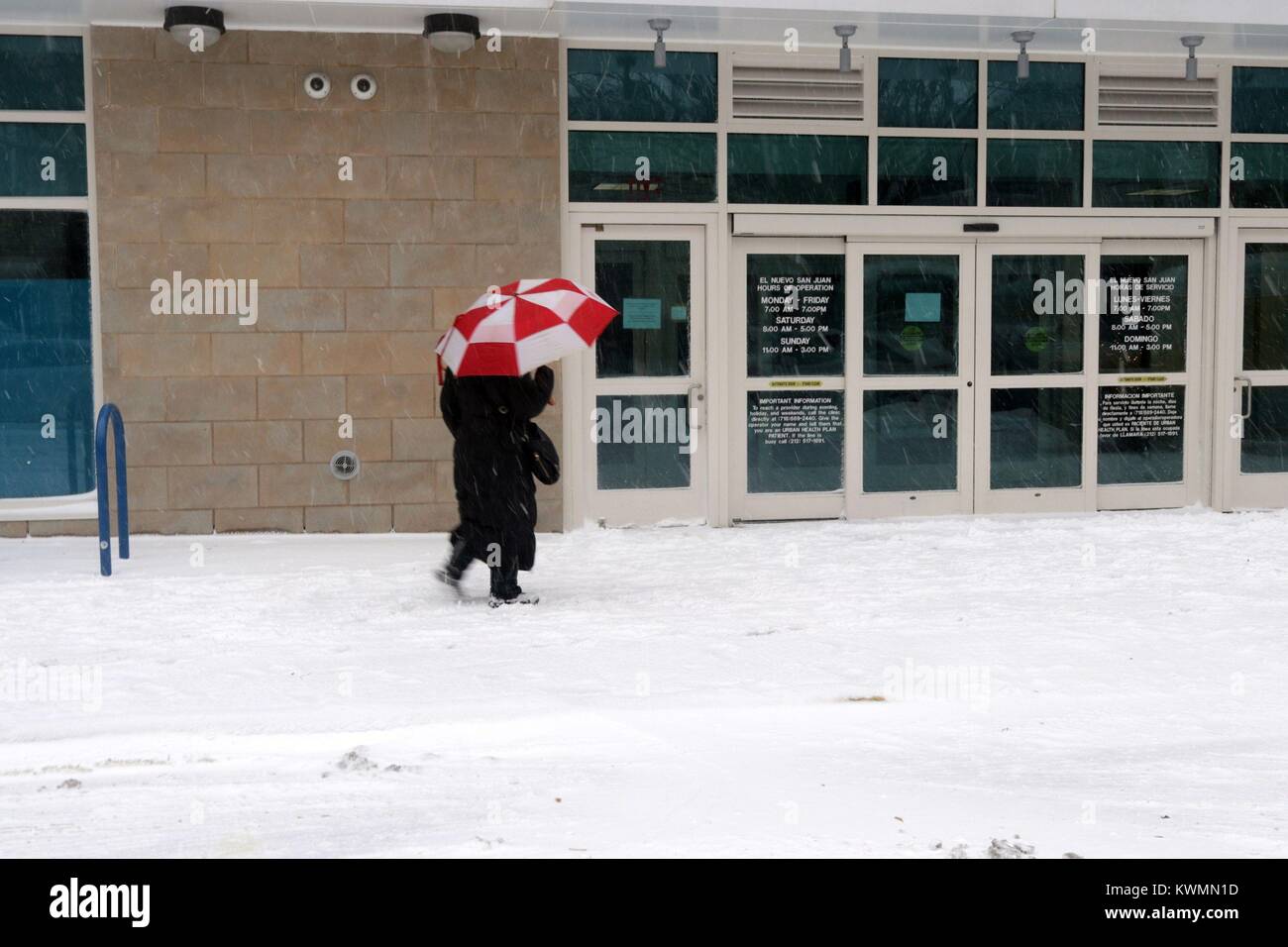 The Bronx, New York, NY, US. 4th. Jan, 2018. The first winter storm, of ...