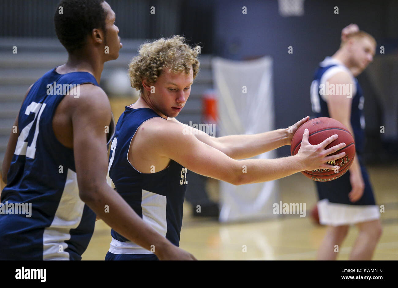 Davenport, Iowa, USA. 23rd Oct, 2017. St. Ambrose basketball players ...