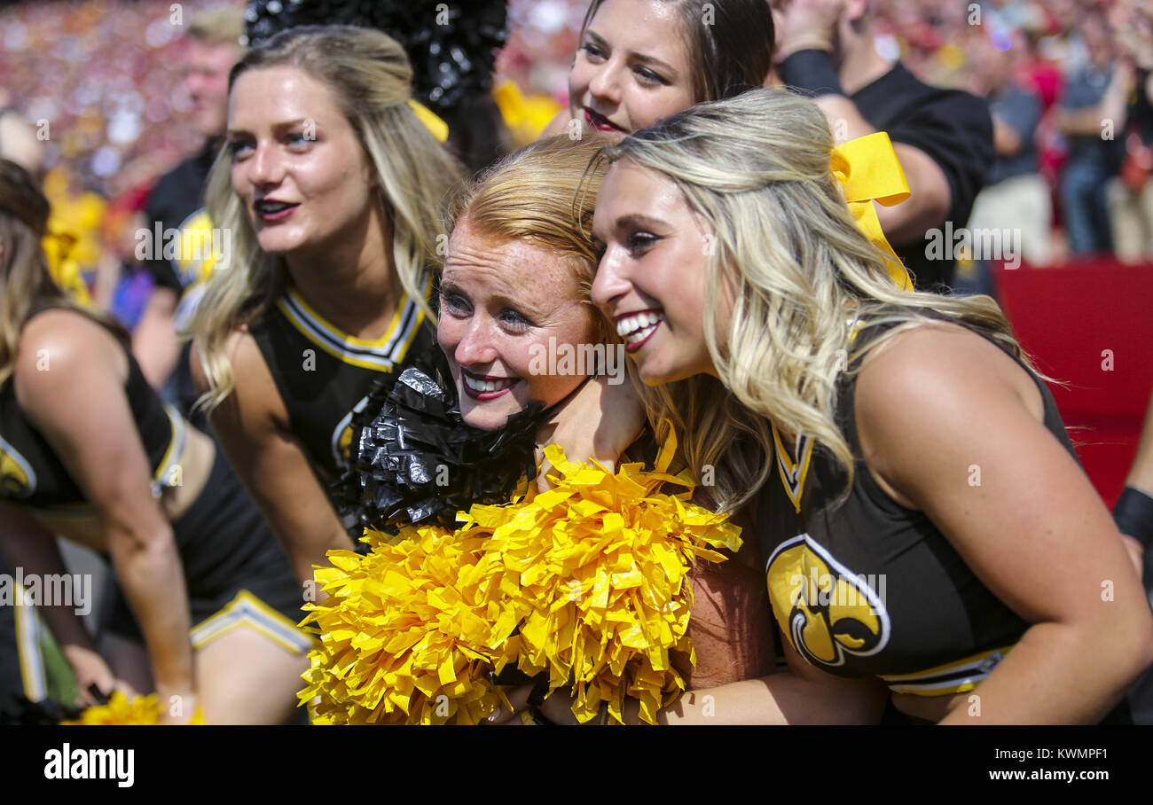 Ames, Iowa, USA. 9th Sep, 2017. Iowa Hawkeyes cheerleaders watch ...