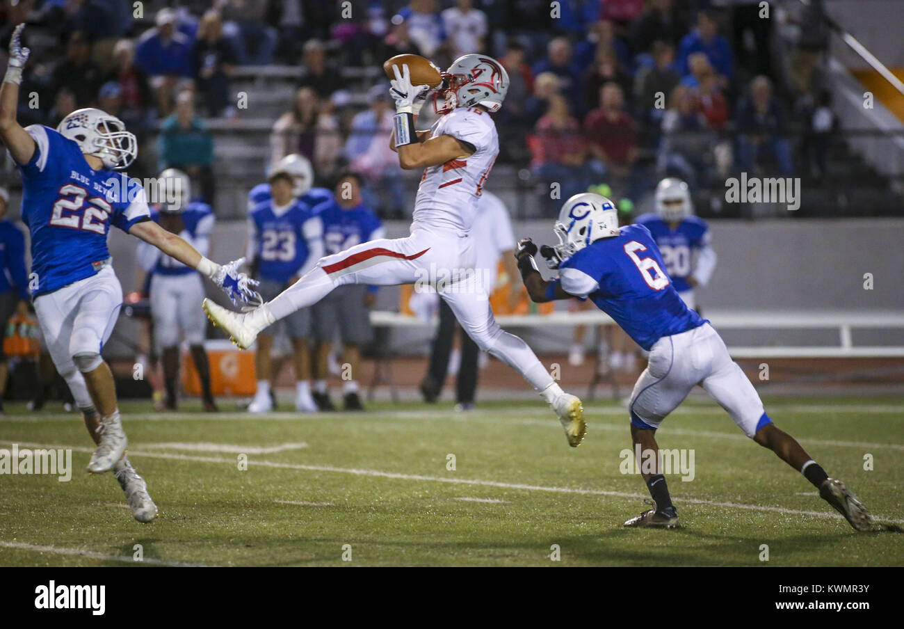 Davenport, Iowa, USA. 7th Sep, 2017. North Scott's Thomas Yates (16 ...