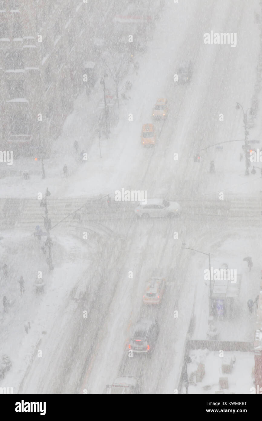 Whiteout hi-res stock photography and images - Alamy