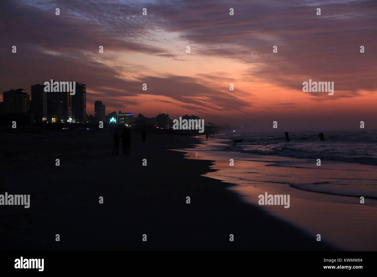 Gaza City, The Gaza Strip, Palestine. 20th Aug, 2012. Gaza city beach ...